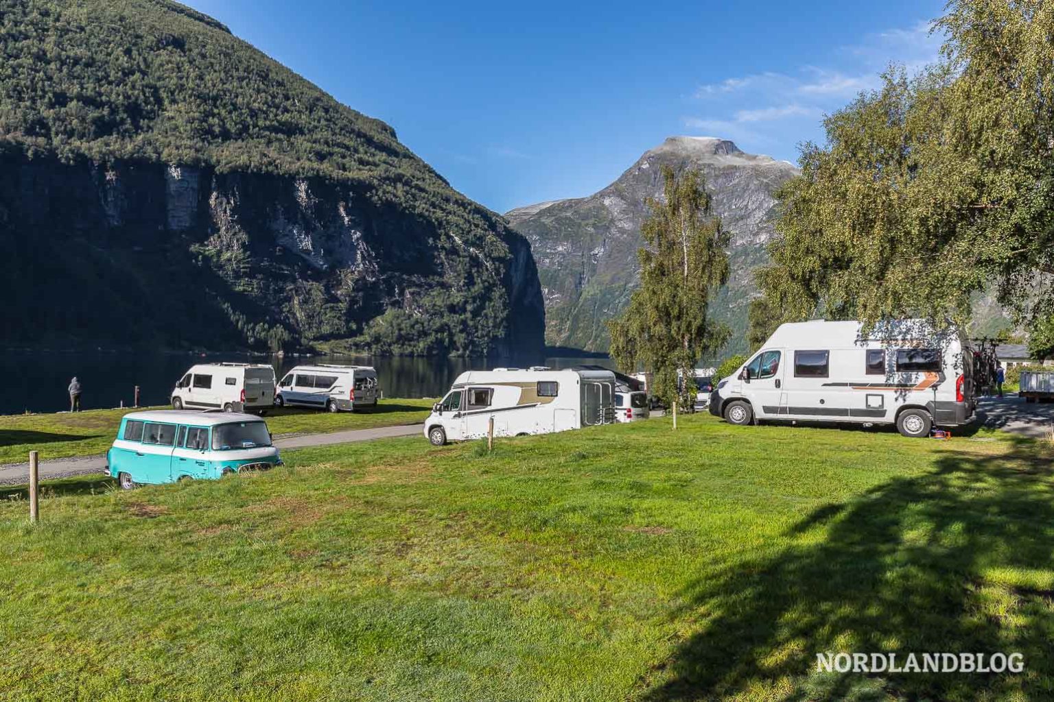 Campingplatz Norwegen: Geiranger Feriesenter direkt am Geirangerfjord