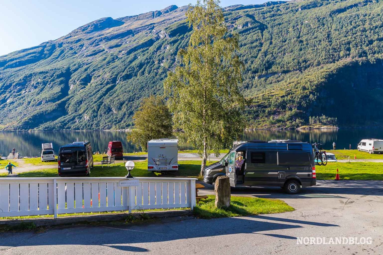 Campingplatz Norwegen: Geiranger Feriesenter direkt am Geirangerfjord