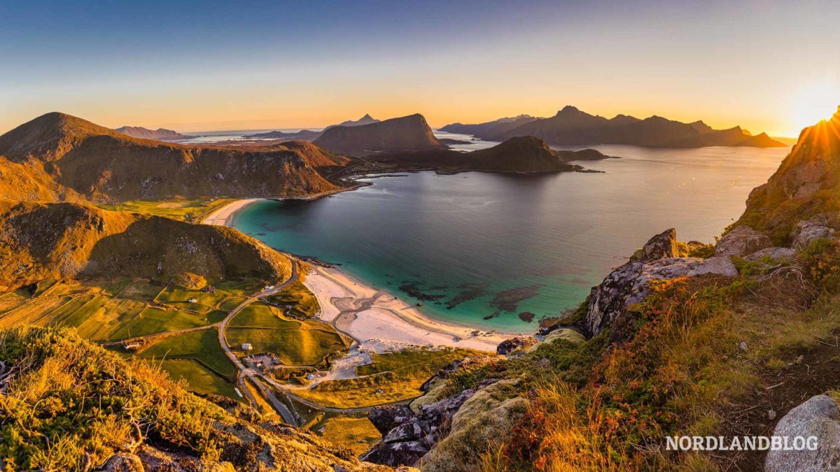 Wanderung zum Gipfel des Mannen auf den Lofoten